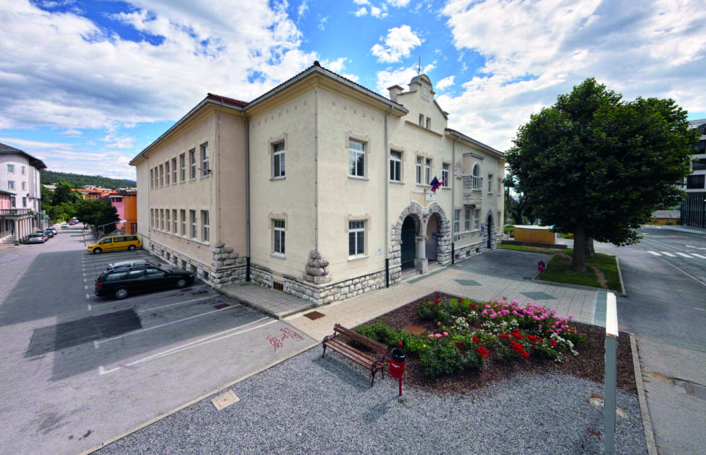 People's University - Visit Postojna